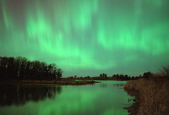 Aurora in the Moonlight